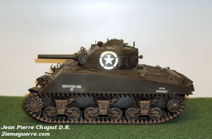 SHERMAN M4 105mm