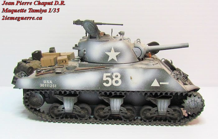 SHERMAN M4 105mm